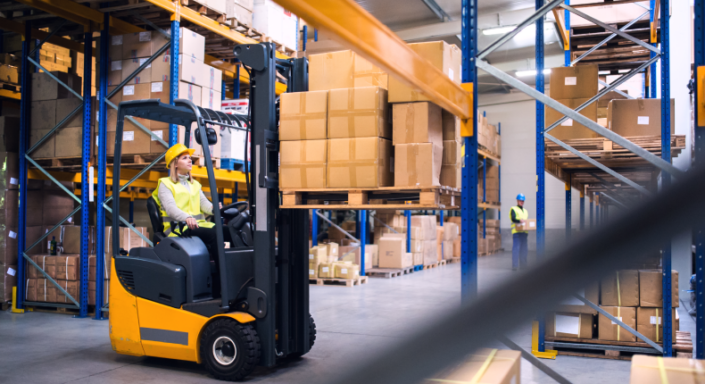 What is an order picker and what types are available? - Lacor Textil