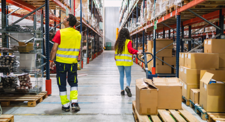 Pallet Picking: Definition, importance, and benefits - Lacor Textil